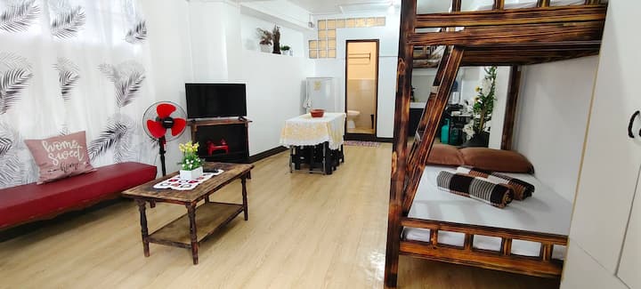 Milesaway-1 Studio Type/1st Flr 1 To 3pax - La Trinidad