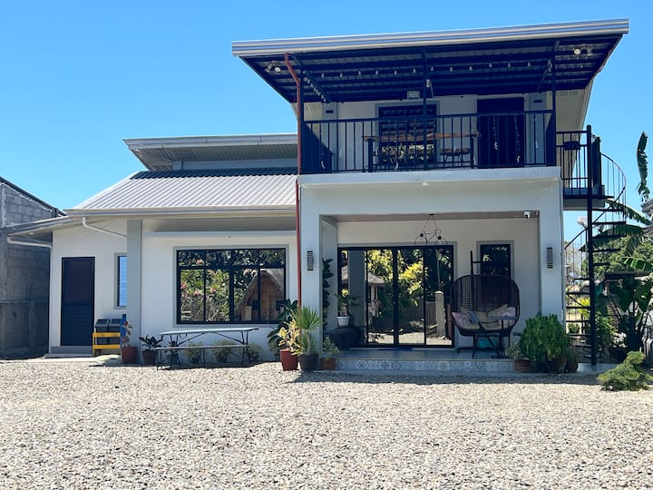 The West Calatagan Transient - Calatagan