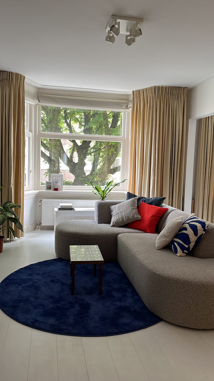 Cosy, Mid-century Modern Flat - أمستردام