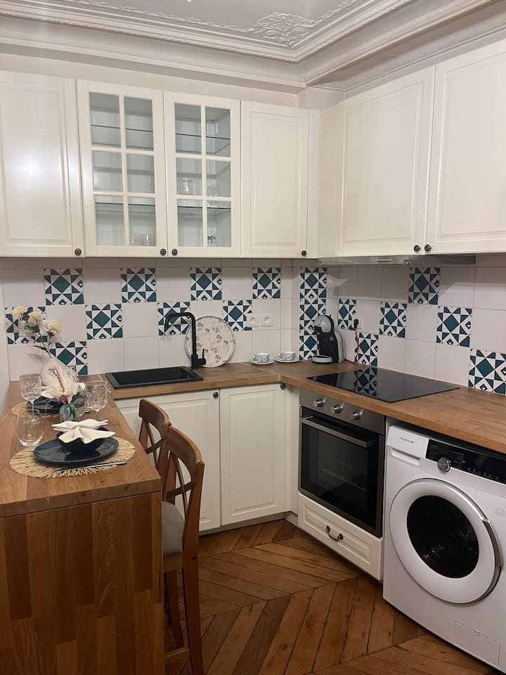 巴黎市中心老佛爷商场附近的奥斯曼法式风格公寓 - Paris