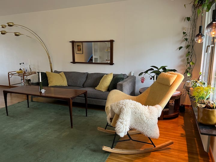 Rymligt & Naturnära Radhus Nära Globen & Tele2 - Stockholm