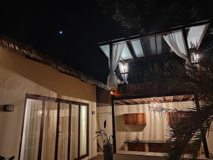 Zibu Villa-a Bali Stay-luxury Pool - Nandi Hills