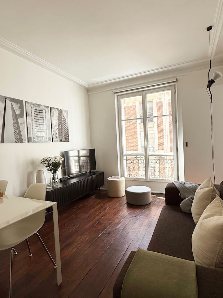 Stylish & Quiet Apt Paris 11, Ideal For Long Stays - Párizs