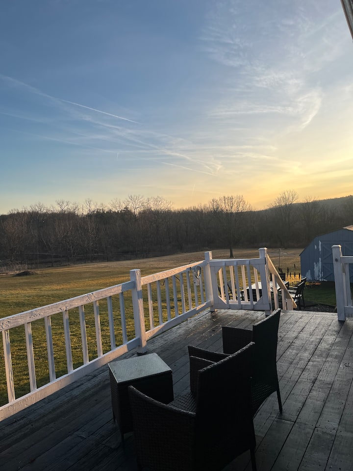 Country Home Living. - Finger Lakes, NY