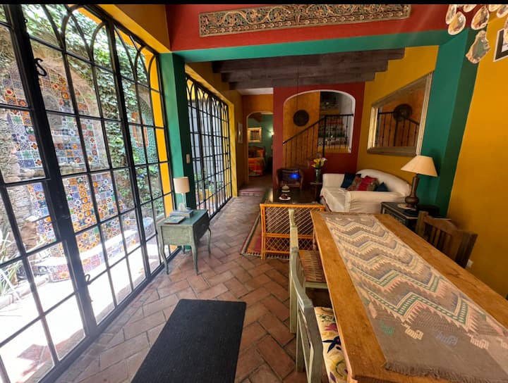 Centro Vibes Stay/heart Of City_w/parroquia View - San Miguel de Allende
