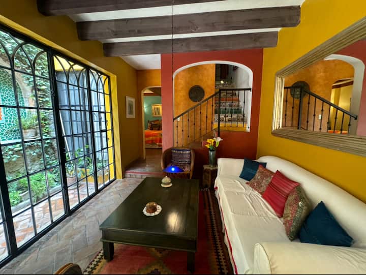 Centro Vibes Stay/heart Of City_w/parroquia View - San Miguel de Allende