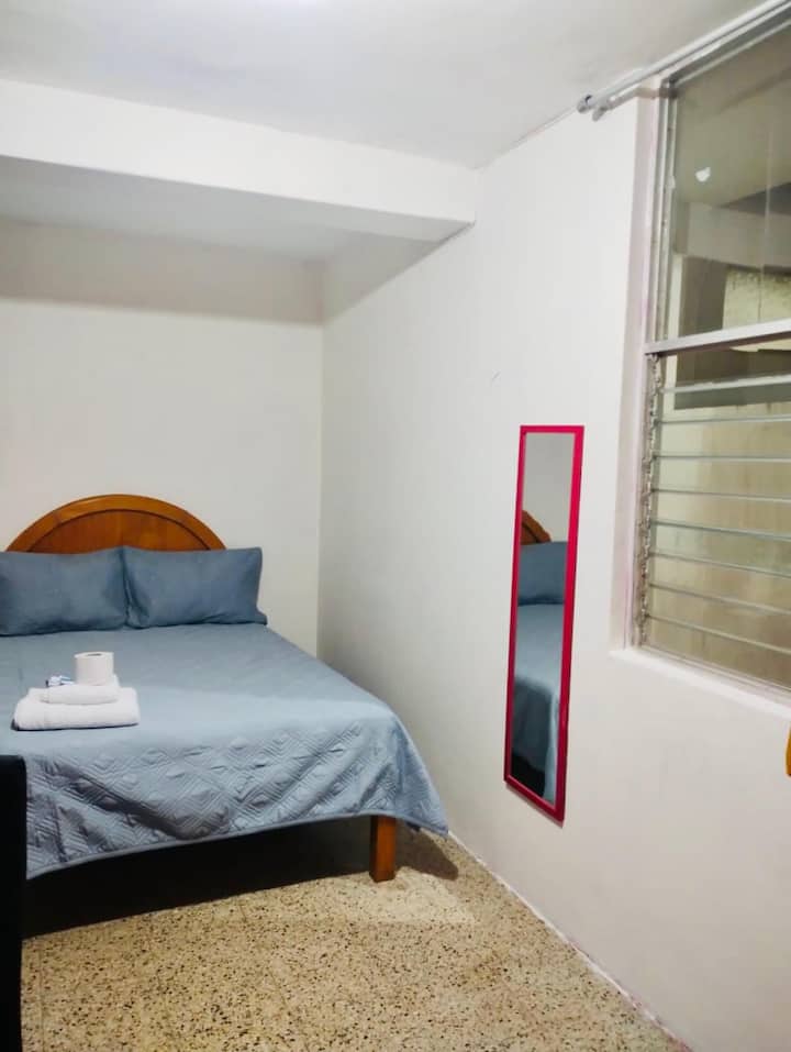 ¡Room With Bathroom And Independent Entrance! - Chiclayo