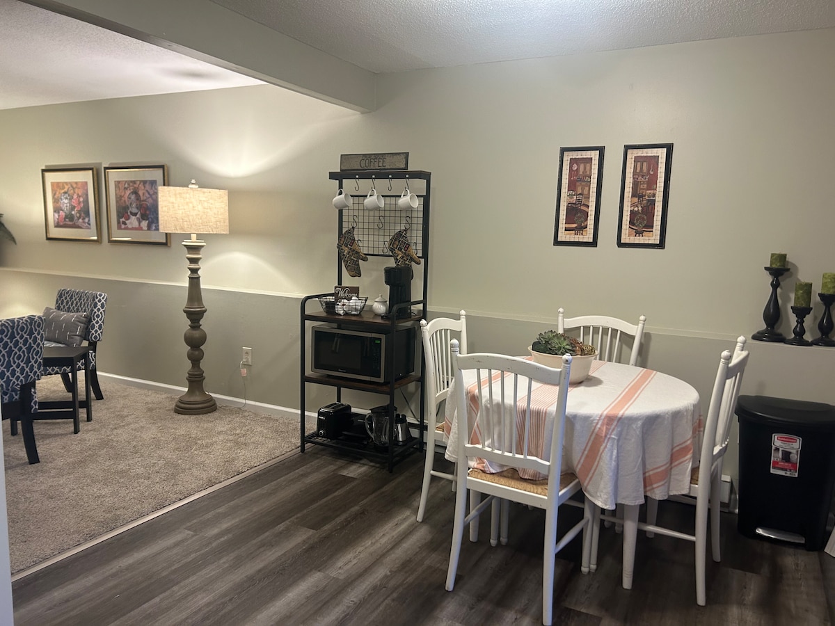 Cozy and convenient 2 bedroom - Apartments for Rent in Meriden ...