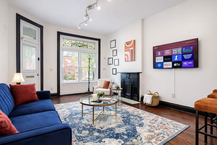 Cherokee Arts • King Bed • Fiber Wifi • Laundry • - St. Louis, MO