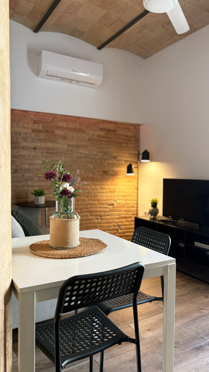 Cozy Apartment In Sants P1 - Barcelona