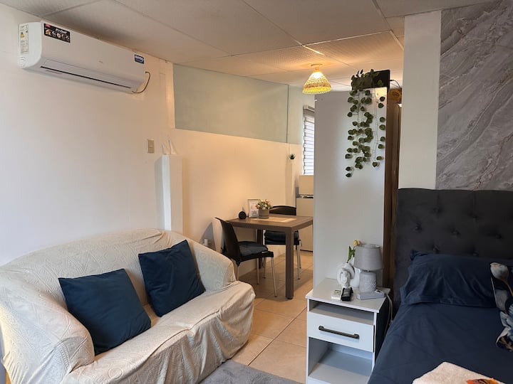 Suit.independiente,  Discreto, Ingreso Clave - Portoviejo