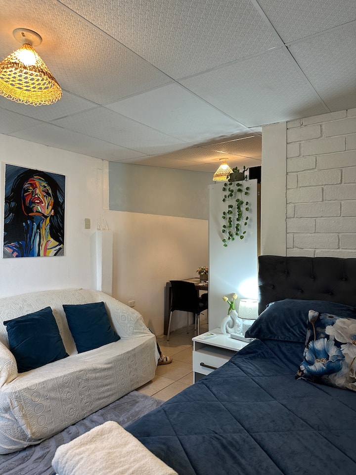 Suit.independiente,  Discreto, Ingreso Clave - Portoviejo