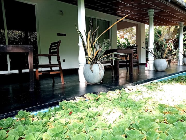 Non A/c Large Villa - Hikkaduwa