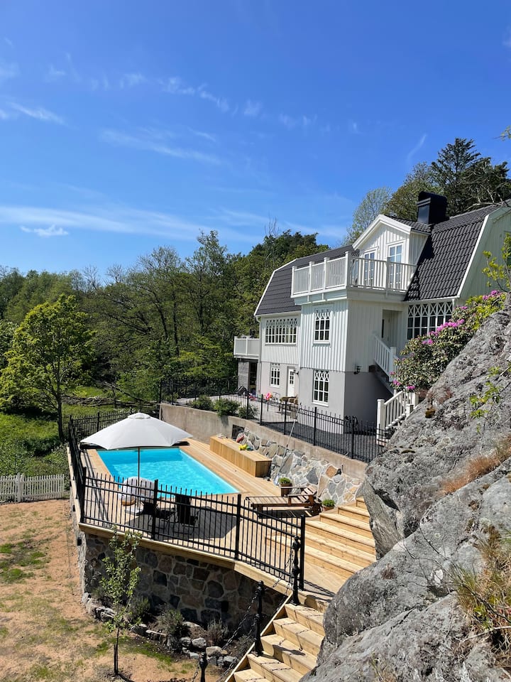 Renovated 1920s House Overlooking Creek 4 Terraces - Gotemburgo