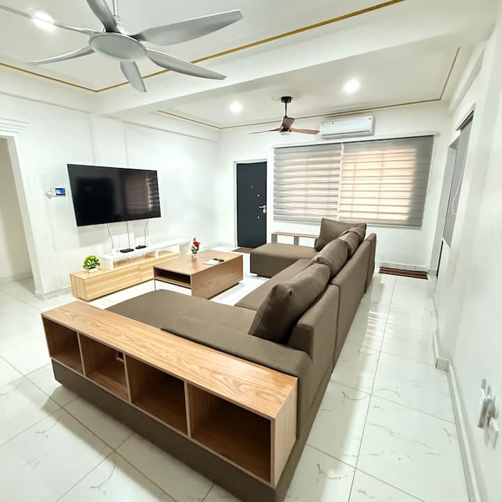 Home Away From Home Ho 1 - Ghana