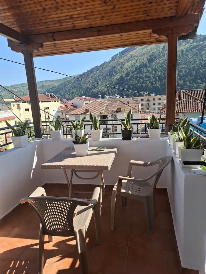 Vila Haznedari
Walking Distance To Everything. - Distrito de Berat