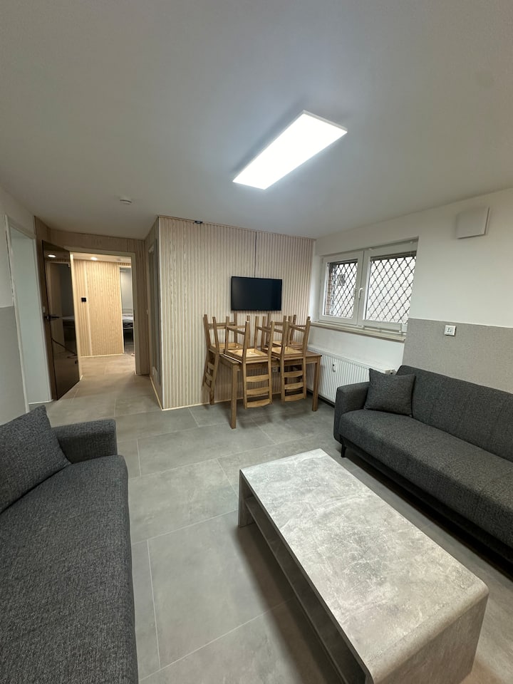 Charmante 2-zimmer Souterrainwohnung - Hanovre