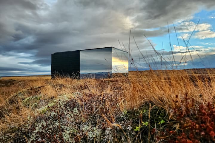 Mirror Cabin (Mystic Light Lodge) - Islandia