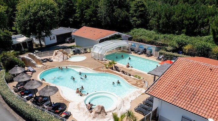 Vacances Dans Un Camping 4* - Parentis-en-Born
