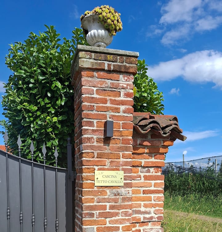 Cascina Tetto Cavallo Monolocale Rustico - Saluzzo