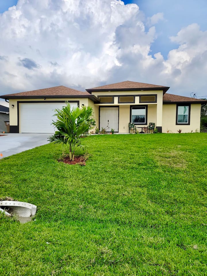 Your New Oasis - Lehigh Acres