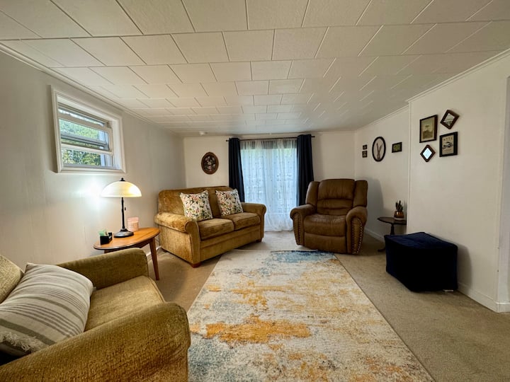 Cardinal Garden Retreat- 2br Apartment - Verona, NY