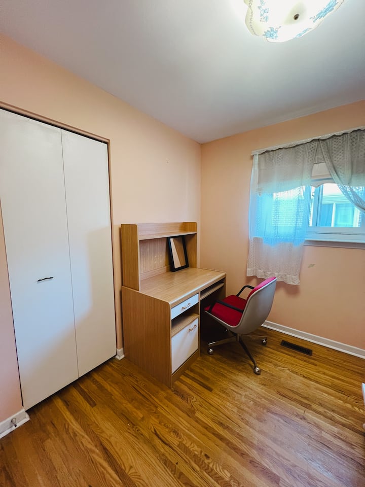 Scarborough Comfort Home With Parking - 마크험