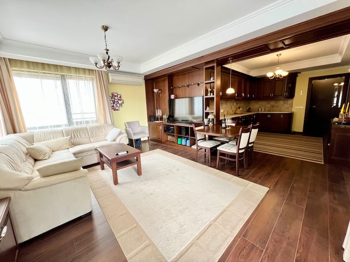 Apartment Lazur 95m2 + Parking - Burgaz