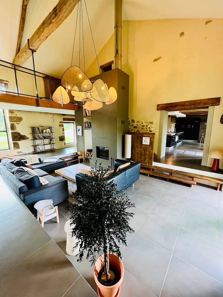 Villa De Caractère Avec Piscine, Monts D'ambazac - Ambazac