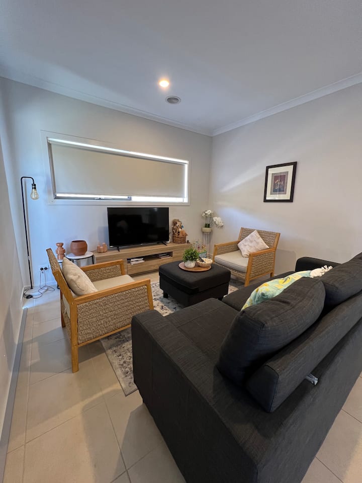 Cozy House 11ppl 4br Park View - Point Cook