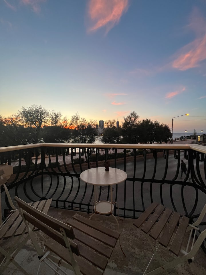 Beautiful Sea Front 2 Bed Apartment | 6 Sleeps - Malte