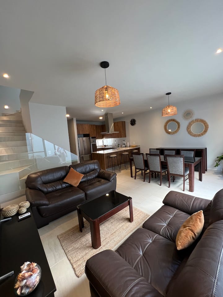 Casa Nueva / Fracc. Privado En Playa Del Carmen - Playa del Carmen