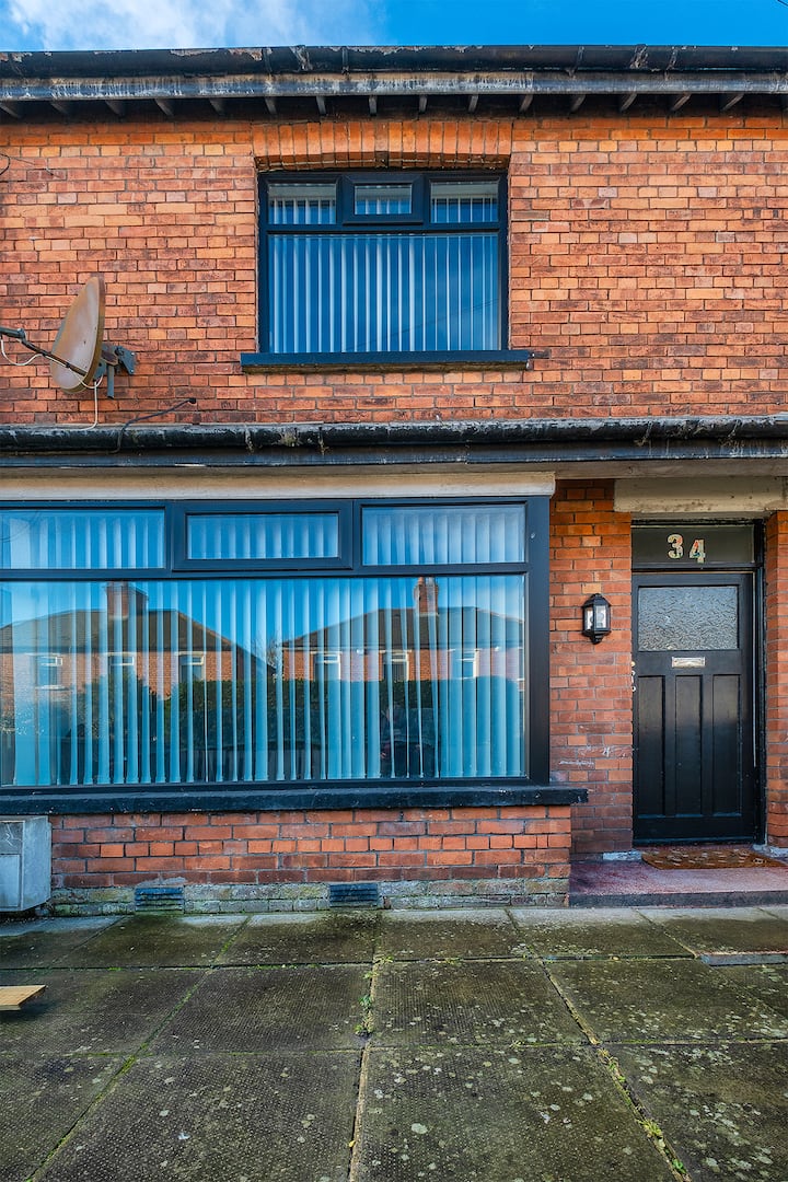 House Beside Cs Lewissquare Belfast 3 Bedrooms - Belfast