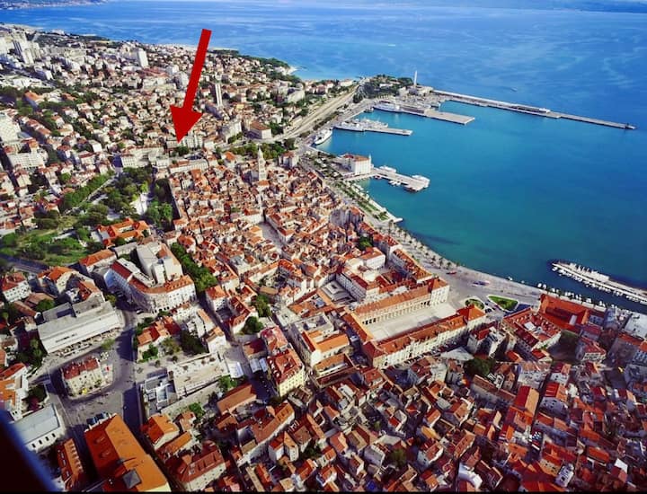 New Chic Spalatum ( Heart Of Split ) - Split