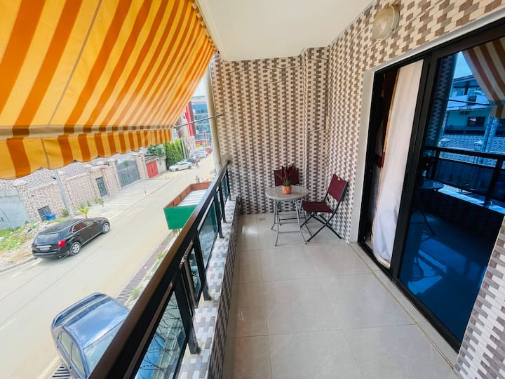 Appartement Spacieux Avec Balcon - Abidjan