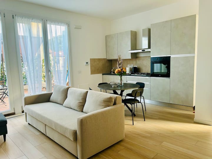 Cozy Place In Como- Cernobbio, Swiss And Highway - Cernobbio