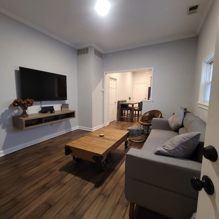 La Casa Blanca, Chi-city Villas - Chicago, IL