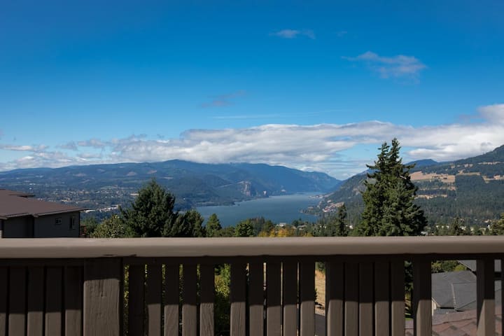 Sunrise Views On El Camino - White Salmon, WA