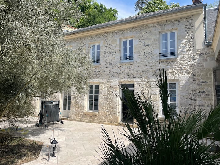 Le Logis Du Château Perret-giverny-spa-piscine ÉTé - ベルノン