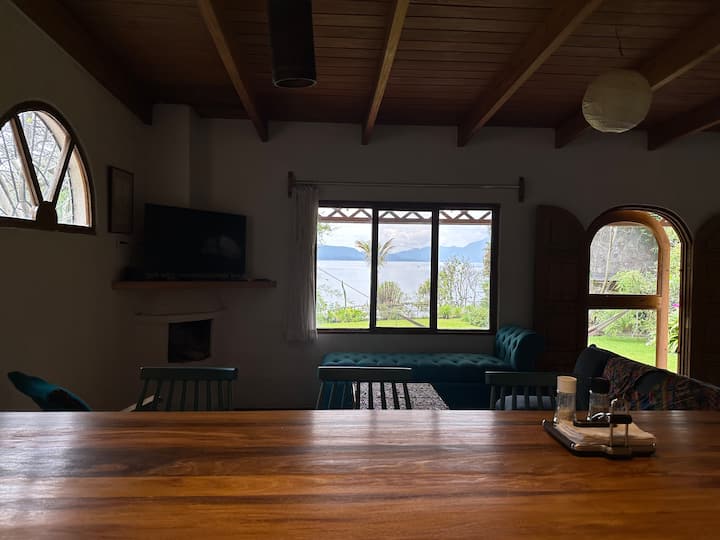 Casa Santiago - Santa Catarina Palopó