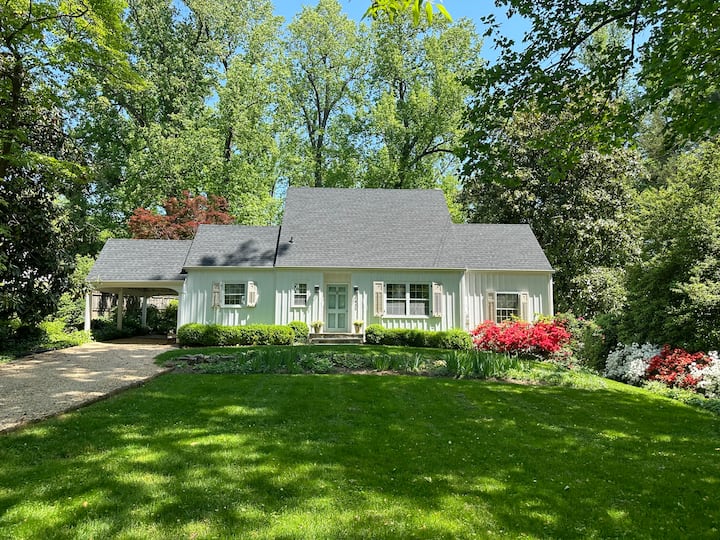 Walk To Uva - Charlottesville, VA