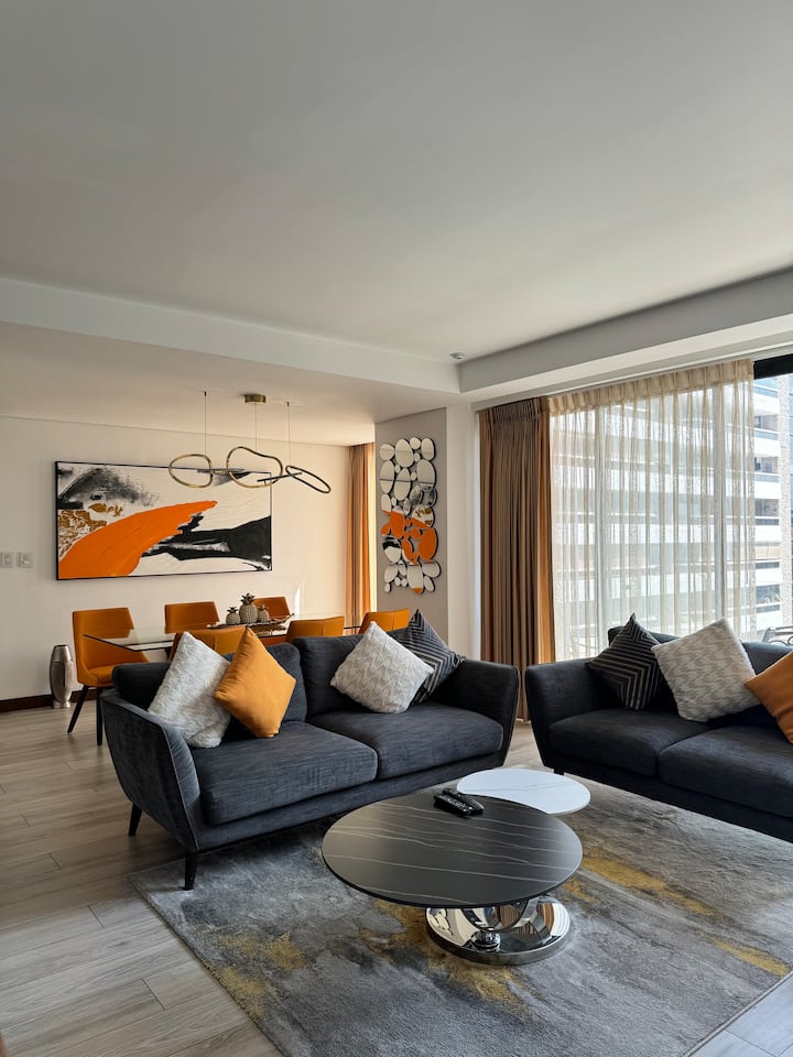Exclusivo Y Moderno Apartamento En Zona 10 - Ciudad de Guatemala