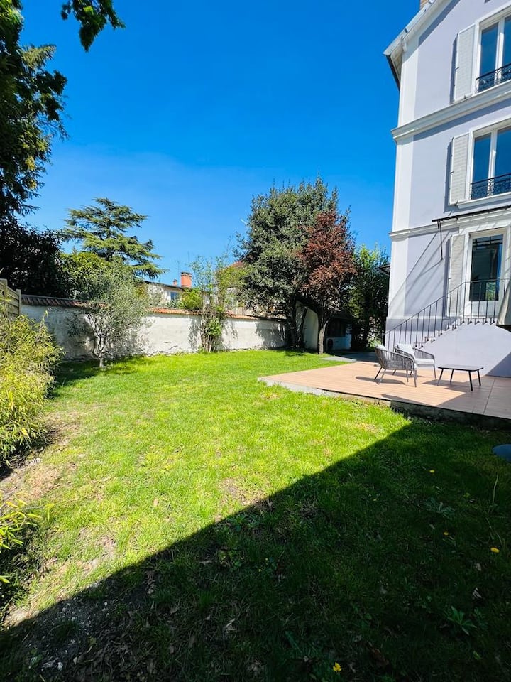 À Louer Maison 4 Chambres - Marne-la-Vallée