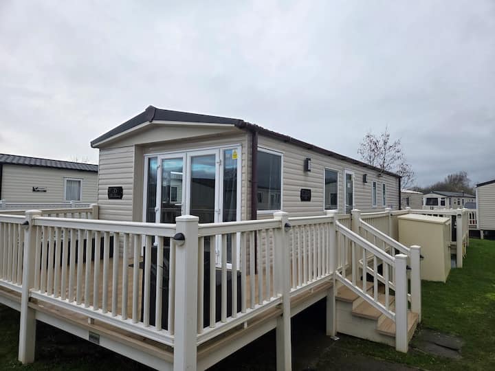 Fairways - Relaxing Private Hot Tub - Lincolnshire