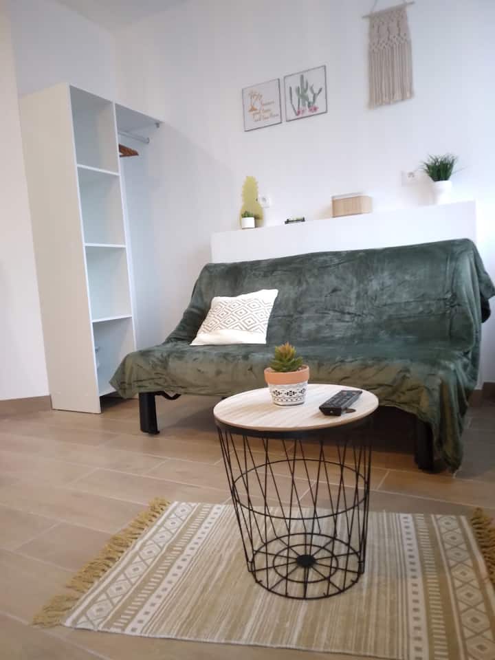 Petit Nid Boisé '1' Bord Du Loir-circuit-zoo - Le Lude