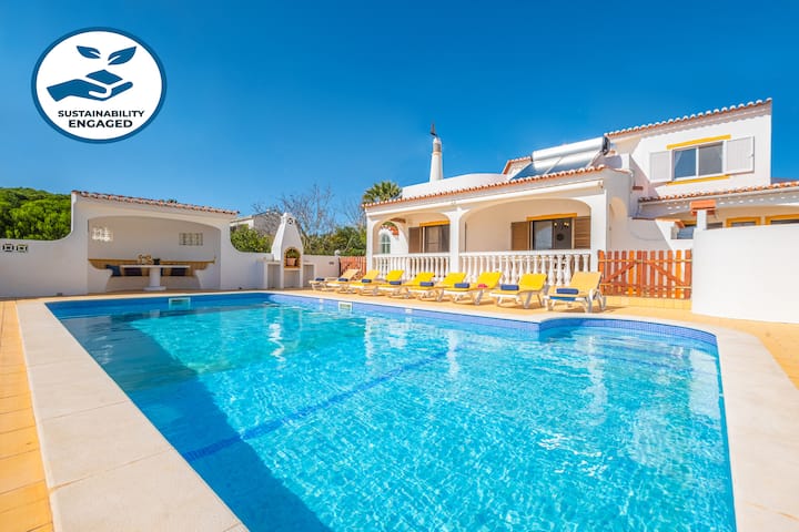Charming Villa W/ Outdoor Bbq, Carvoeiro - Carvoeiro