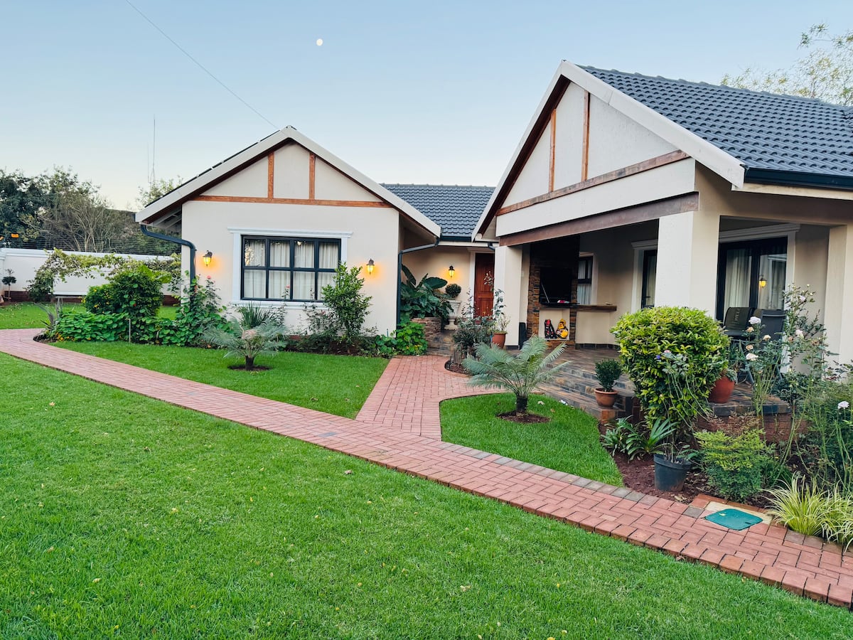 Roodepoort Vacation Rentals & Homes - Gauteng, South Africa | Airbnb