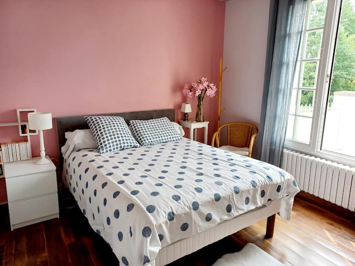 Chambre Tout Confort Avec Cuisinette Et Piscine - Redon