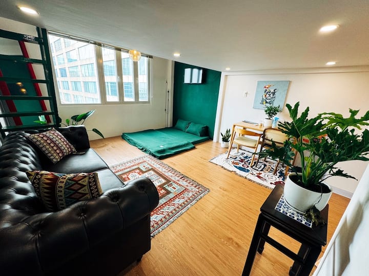 Fob. Spacious Room Next To Iconic Ben Thanh Market - Ho Chi Minh-stad