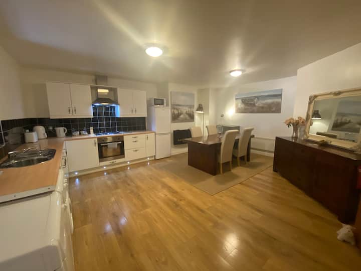 Perfectly Positioned Hideaway - Sherwood Forest